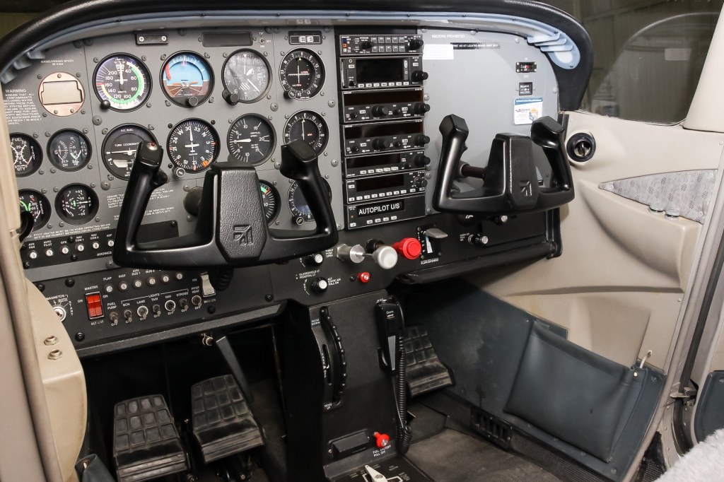 Cessna 172R, 2000 for sale on TransGlobal Aviation